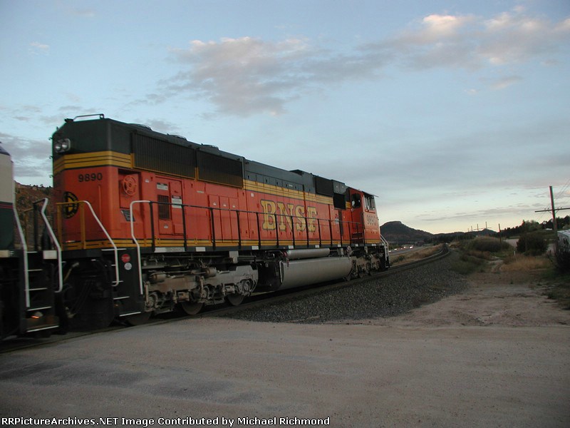 BNSF 9890